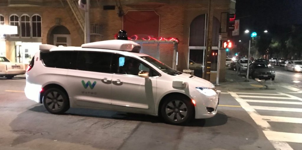 First Waymos Spotted in San Francisco – The Last Driver License Holder…