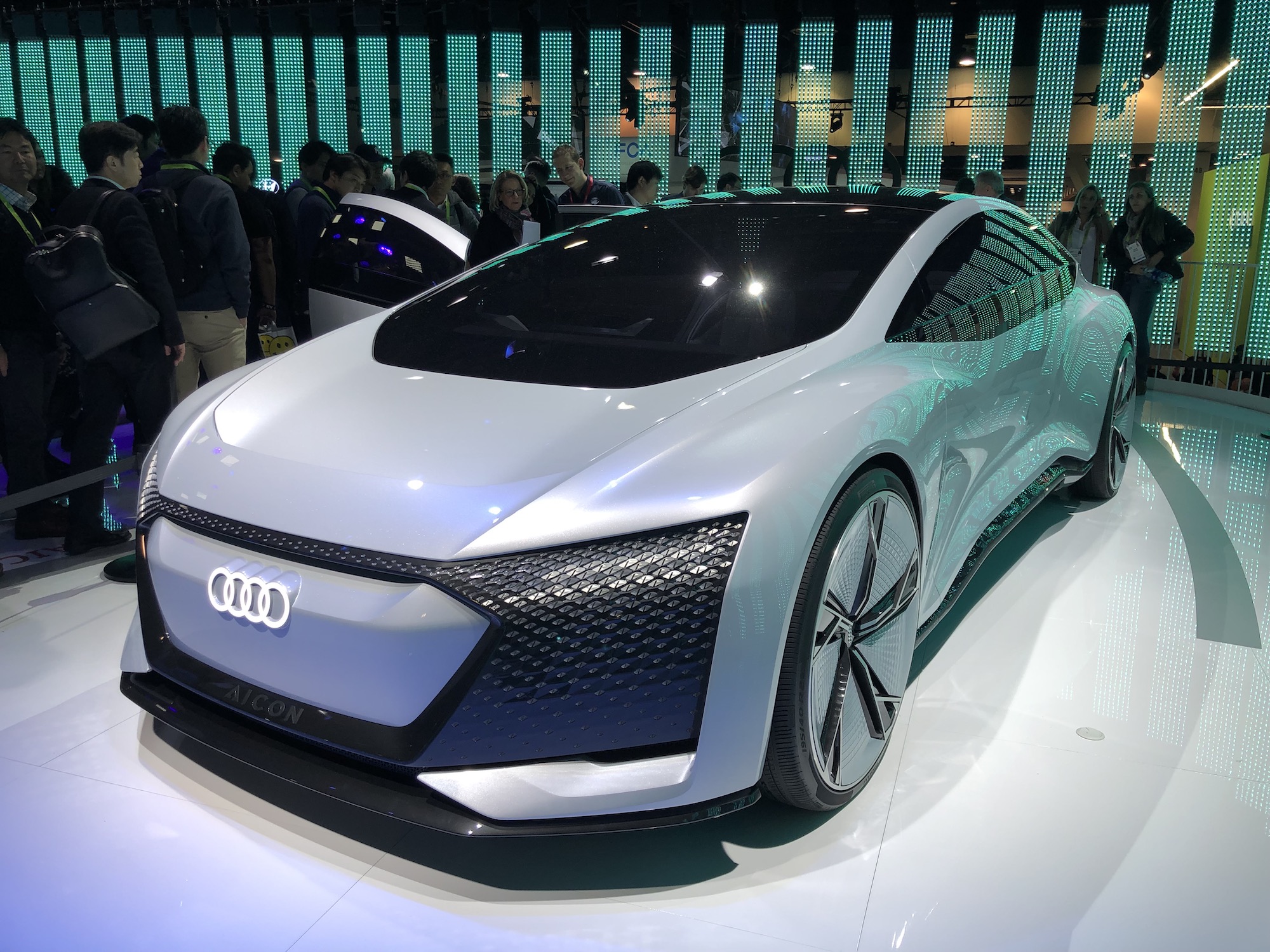 Audi AICON at the CES [Gallery] – The Last Driver License Holder…