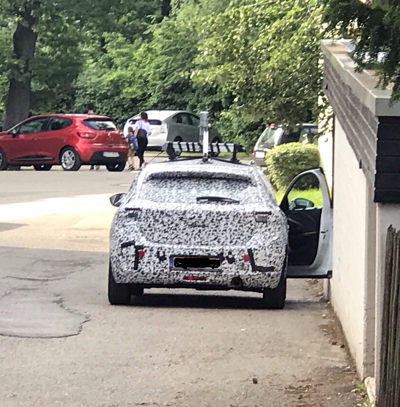 RLE Test Vehicle Spotted in Germany – The Last Driver License Holder…