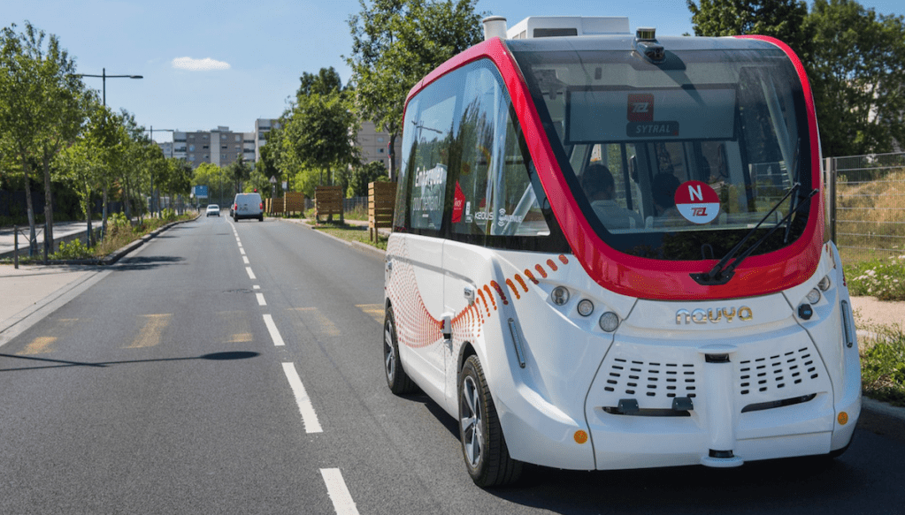 Navya Shuttles Start World’s First Regular Autonomous Bus Line – The ...