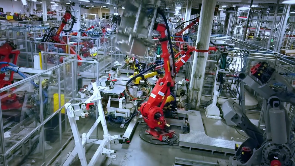 A View Inside Tesla’s Gigafactory [VIDEO] – The Last Driver License Holder…