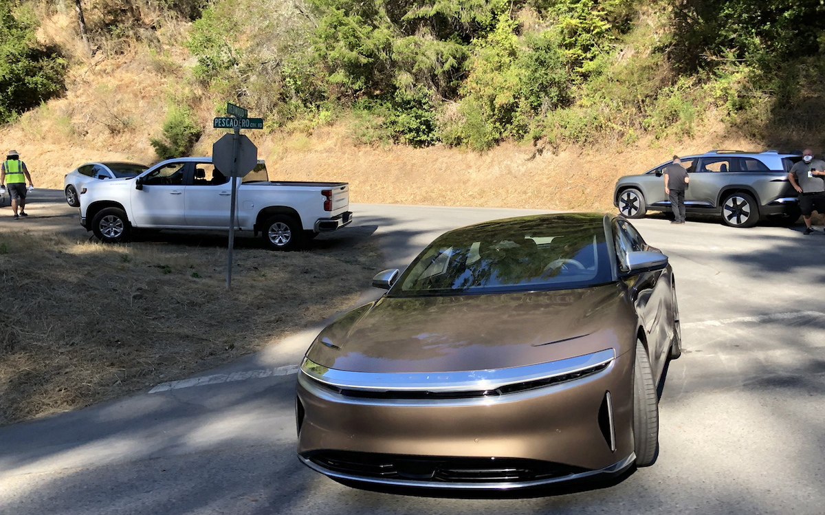 Lucid Air & Lucid SUV Spotted – The Last Driver License Holder…