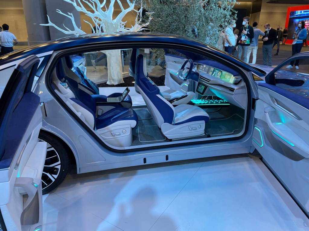 Togg Unveils Electric Concept Car – The Last Driver License Holder…