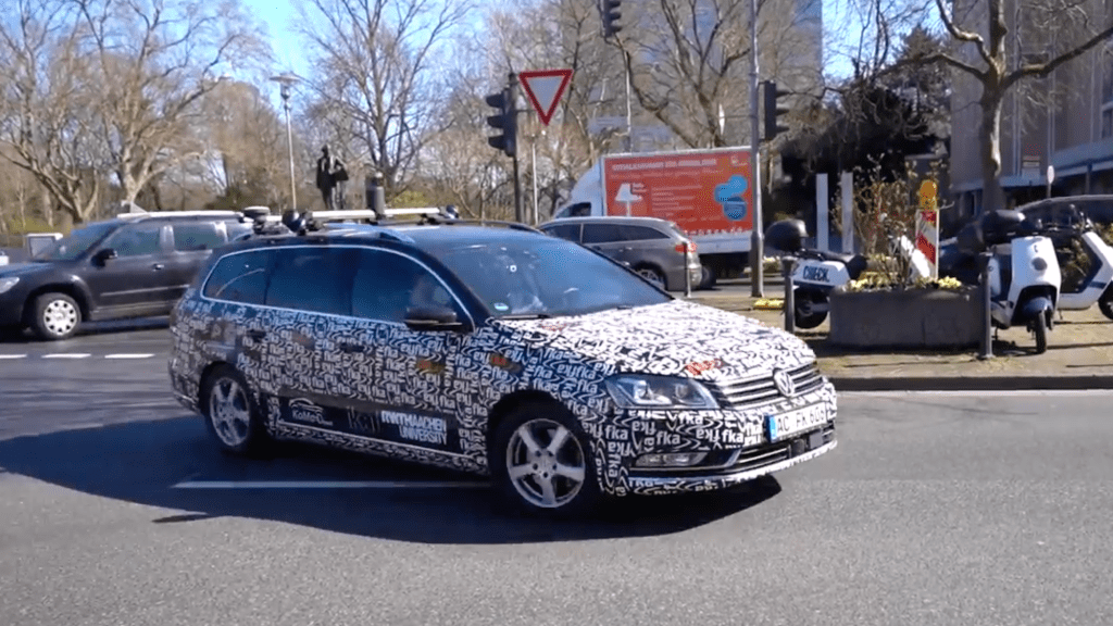 Autonomous Test Vehicle Spotted in Düsseldorf – The Last Driver License ...