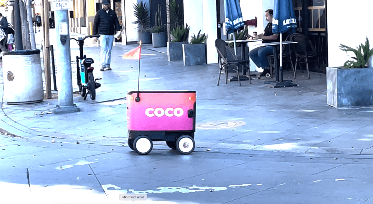 Coco Delivery Robot Spotted in Santa Monica – The Last Driver License Holder…