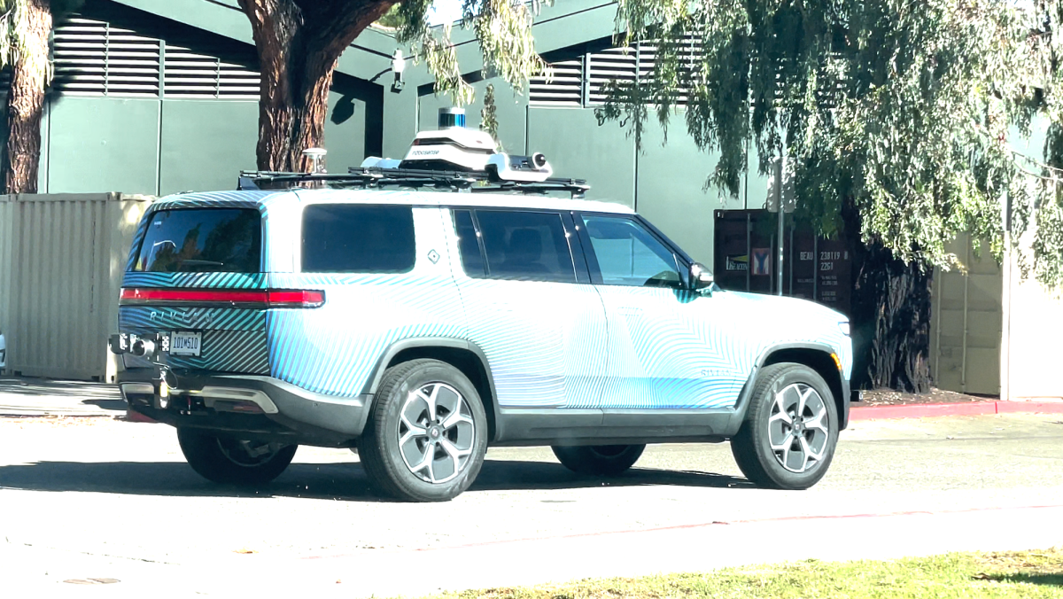 Rivian R1S Spotted With Sensor Rack in Palo Alto – The Last Driver ...