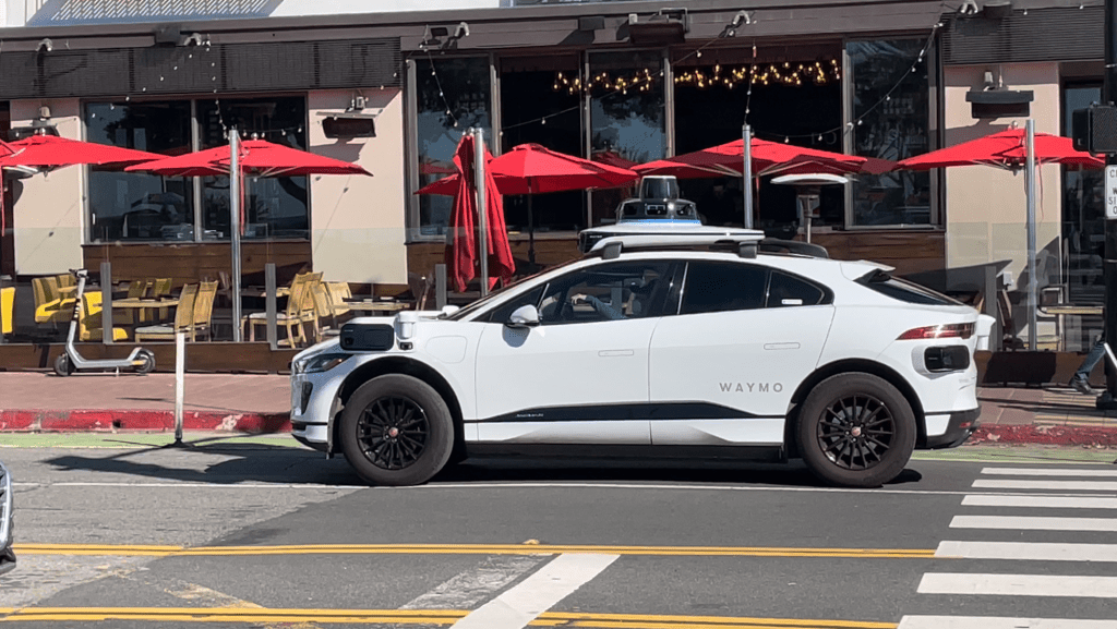 Waymo Spotted in Santa Monica – The Last Driver License Holder…