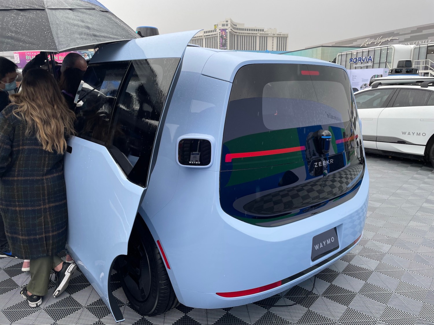 Waymo’s New Robotaxi Without Steering Wheel – The Last Driver License ...