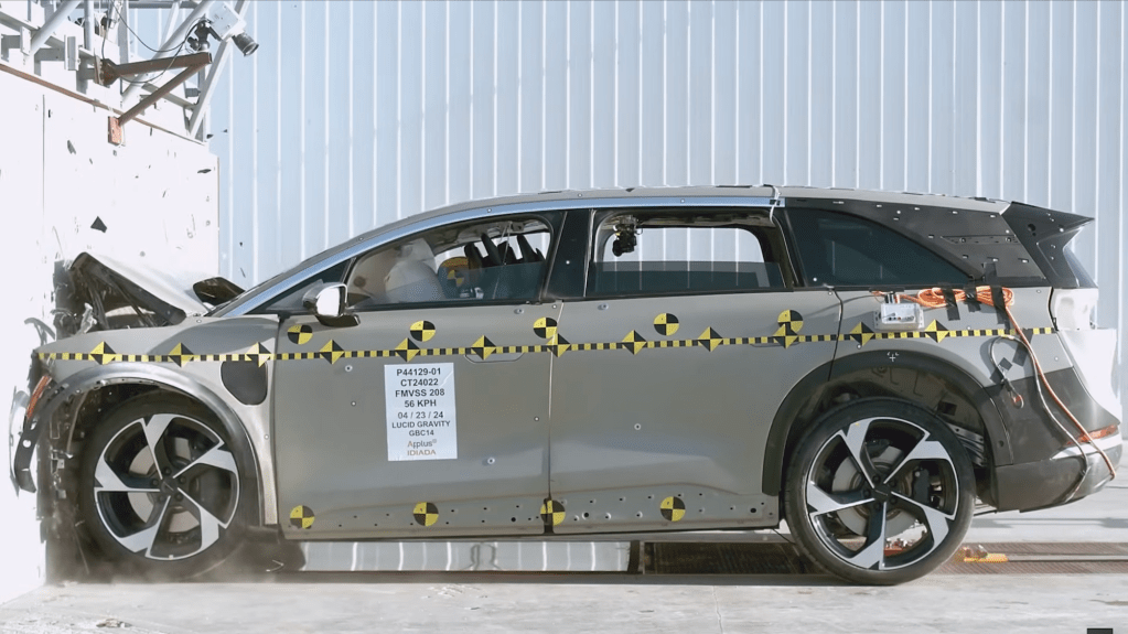Lucid Gravity Crash Tests – The Last Driver License Holder…