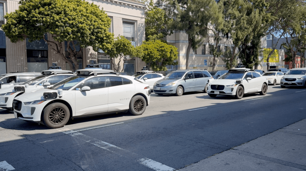 Waymo, Zoox, Cybertruck – 5 Minutes at a San Francisco Intersection ...