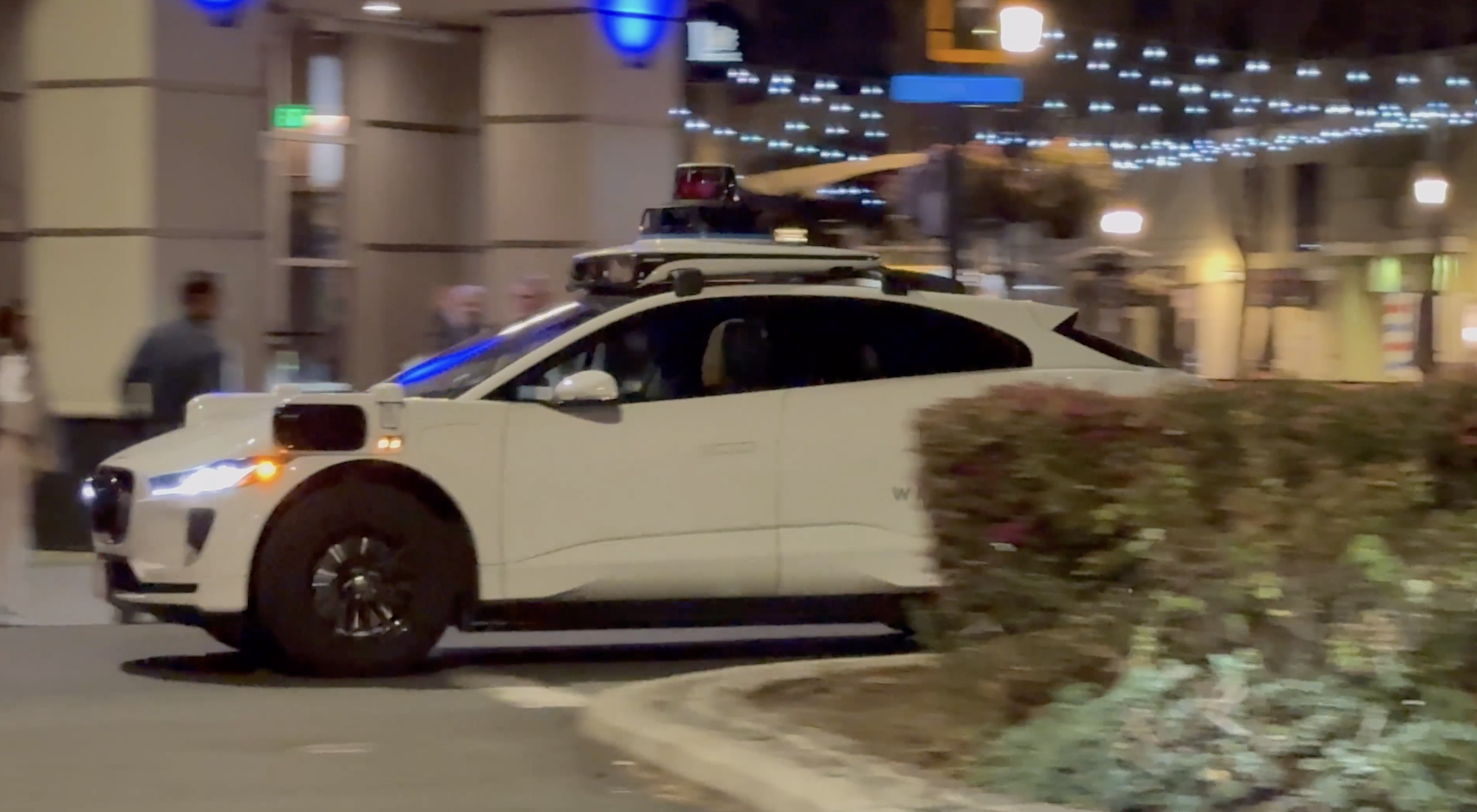 Driverless Waymo Spotted in Mountain View, Followed by an Unknown Test ...