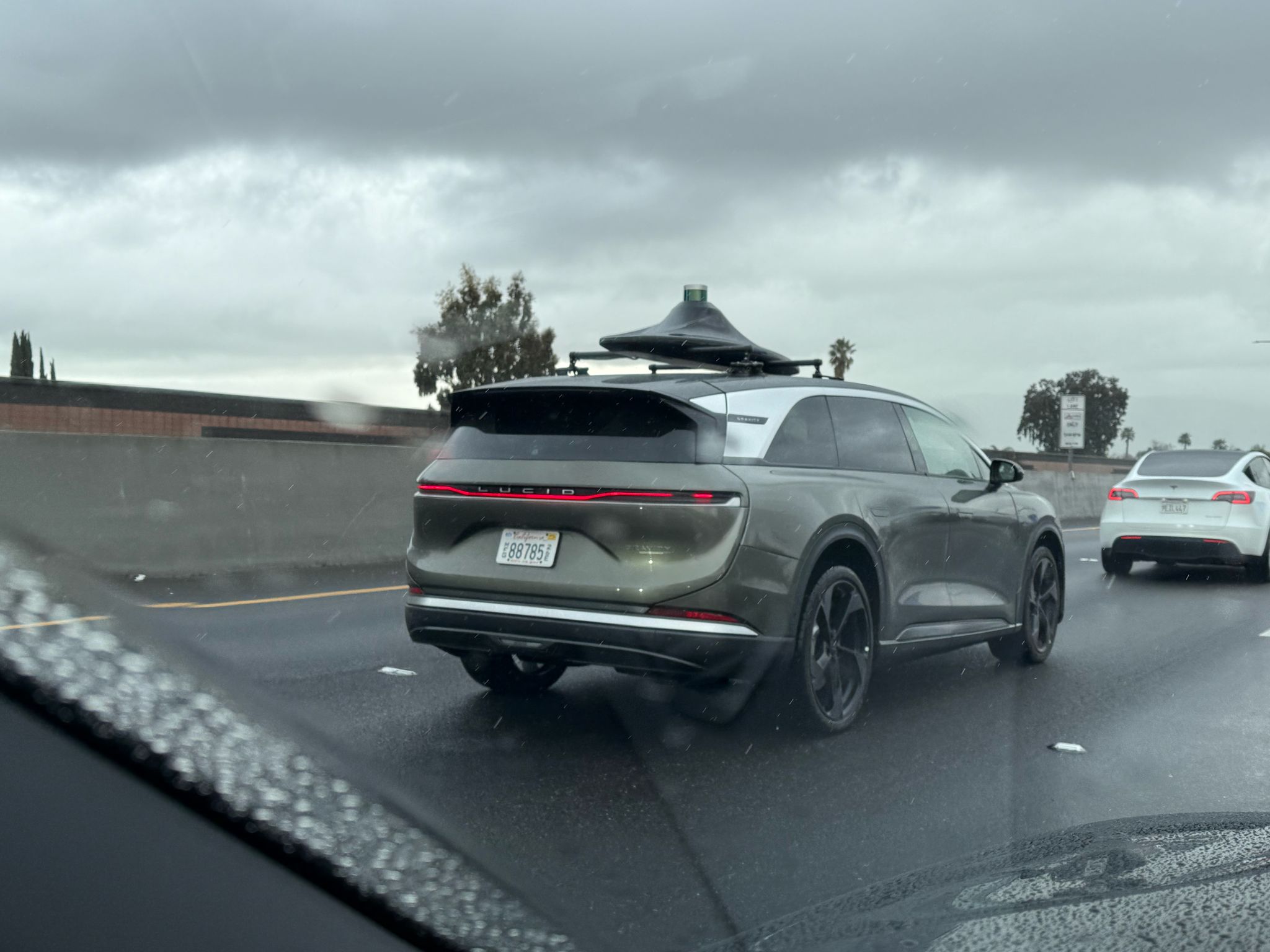 Lucid Gravity Spotted With Lidar – The Last Driver License Holder…