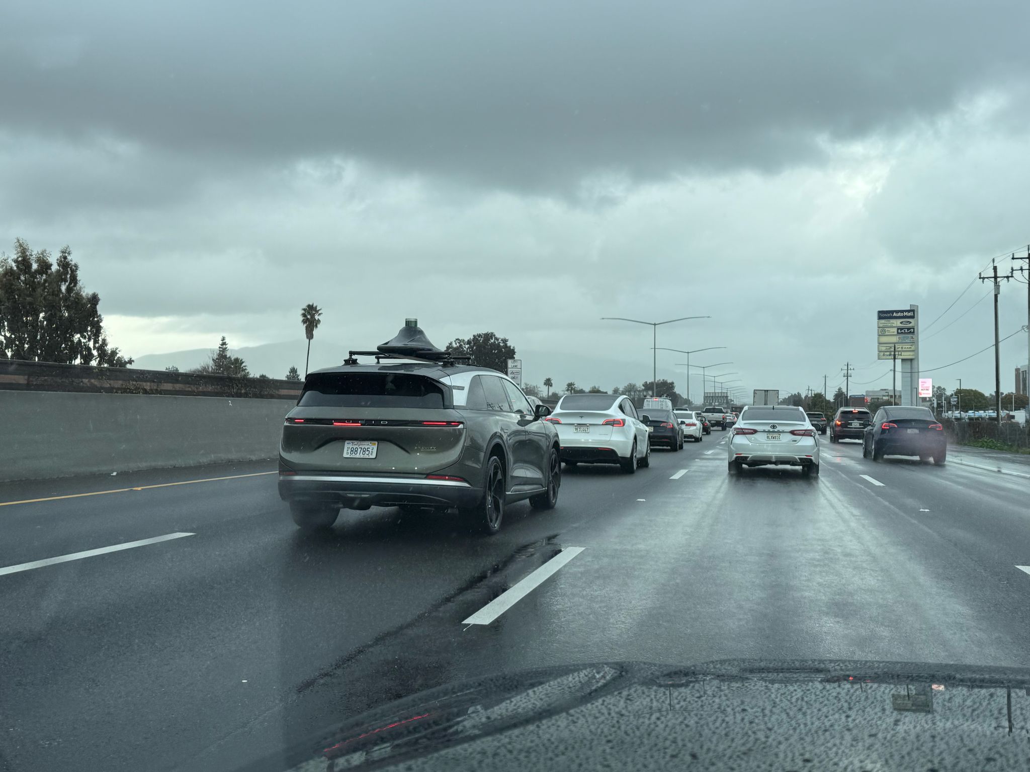 Lucid Gravity Spotted With Lidar – The Last Driver License Holder…