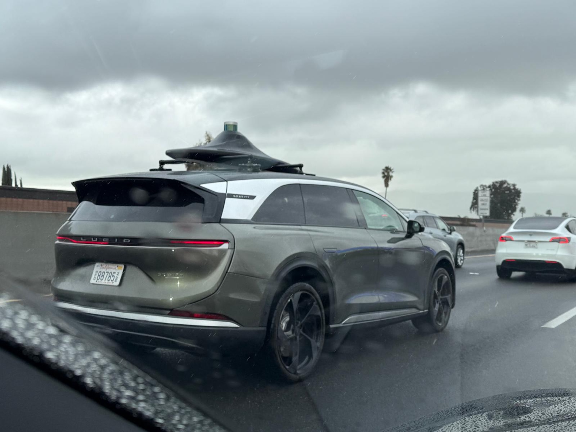 Lucid Gravity Spotted With Lidar – The Last Driver License Holder…
