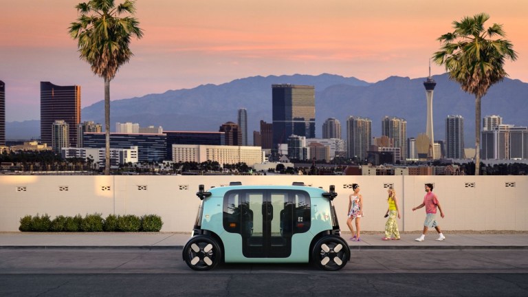 Zoox Opens Robotaxi Service in Las Vegas for the Public – The Last ...